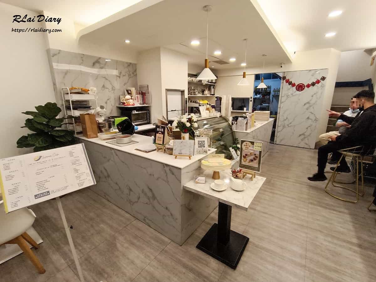 Laymoon cafe 『Laymoon cafe - 有質感的網美風格咖啡廳，餐點融合中西式激發出火花』- RLai Diary | 愛食記